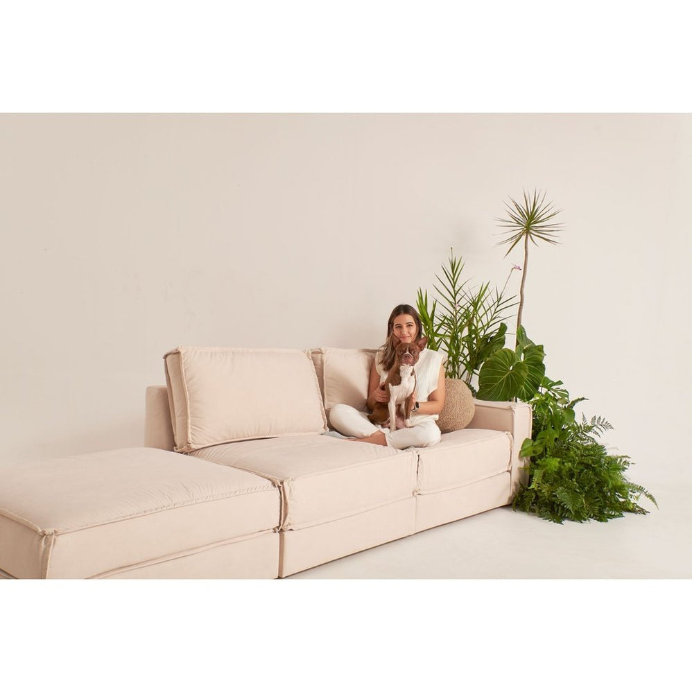 Sofás Seccionales — HUGGA